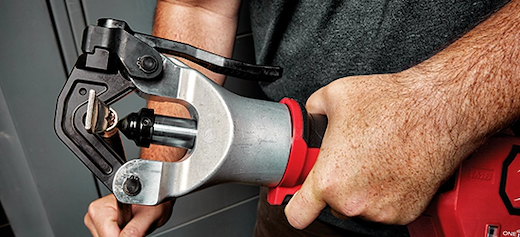 M18 FORCE LOGIC Hydraulic Crimpers | Milwaukee Tool