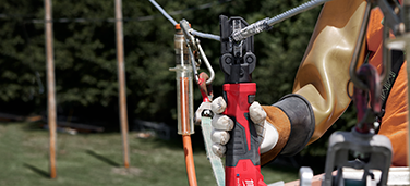 M18 FORCE LOGIC Hydraulic Crimpers | Milwaukee Tool
