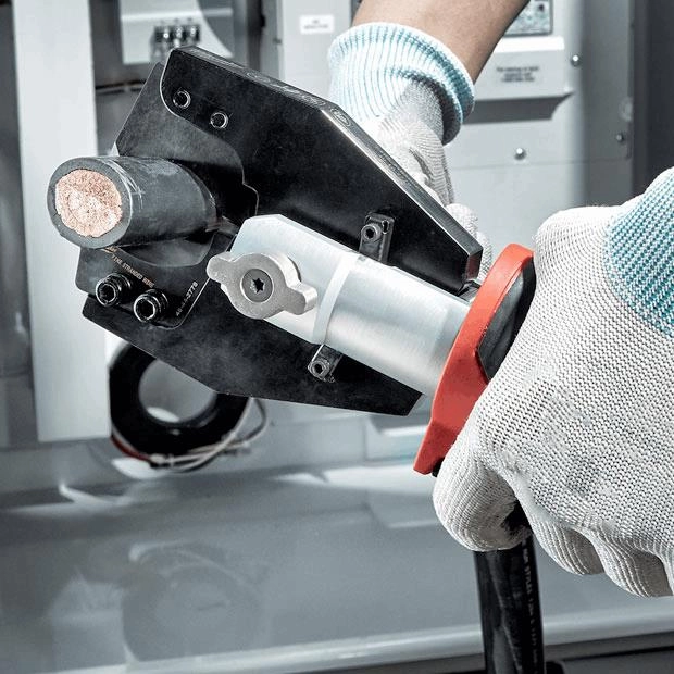 Electrical Installation Cable Cutters | Milwaukee Tool