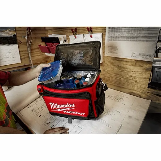PACKOUT Jobsite Cooler Lunch Box | MIlwaukee Tool