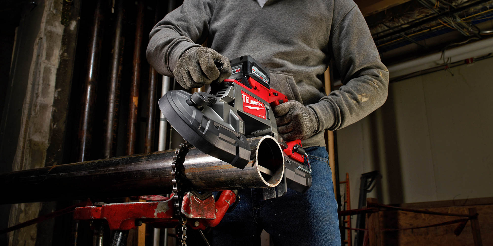 Metalworking Deep Cut, Compact and Portable Band Saws | Milwaukee Tool